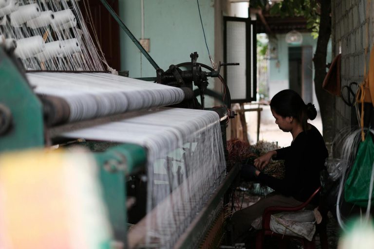 Weaving in the Textile Industry: Methods, Techniques and Applications ...